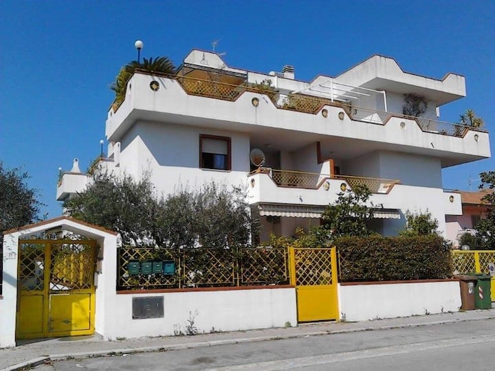 La Vacanza Al Mare Ti Aspetta - Alba Adriatica