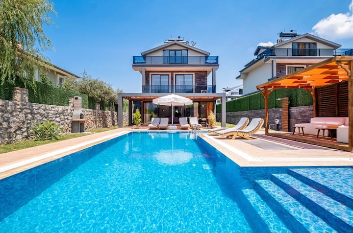Villa W/p Pool For 8 People In Fethiye Hisarönü - 費特希耶
