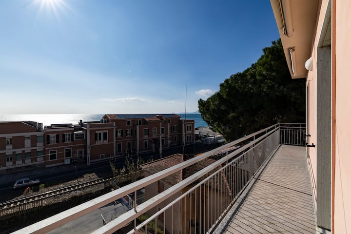 Hostdomus-turtle House - Finale Ligure