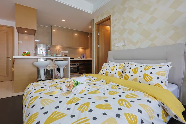 【Top】(no Car Park)10min Walk To Ciq | City Square - Singapore