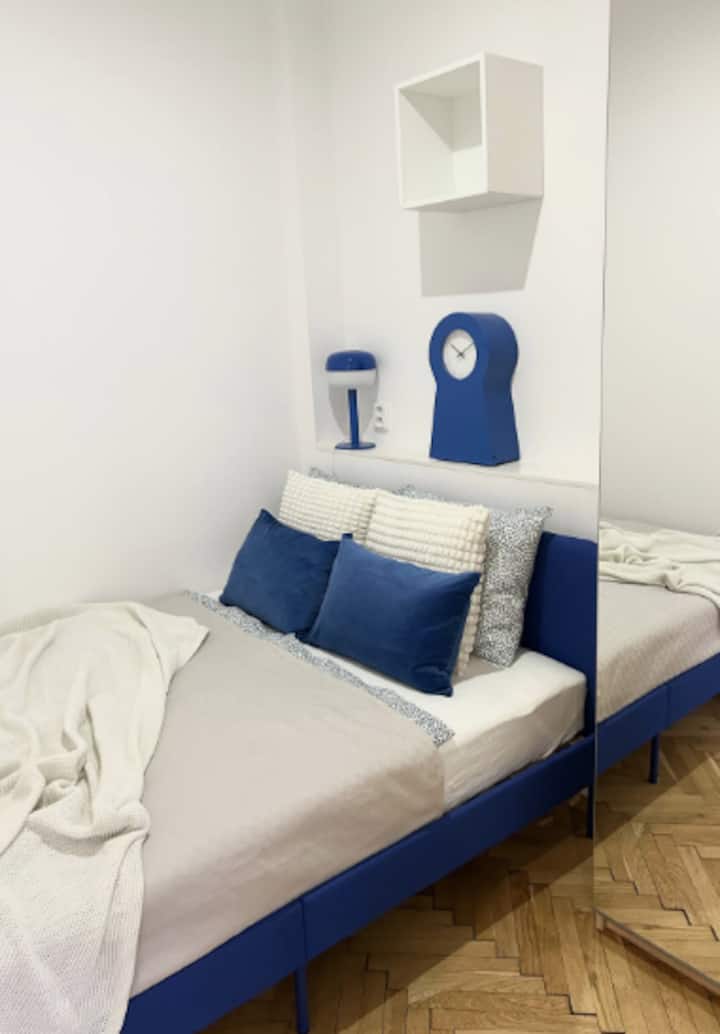 New! Modern Indigo App In Old Town: City Centre - Prag