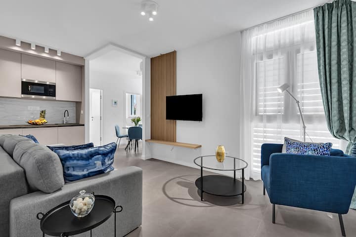 Seaside 2 Rooms Center Apartment - Brela