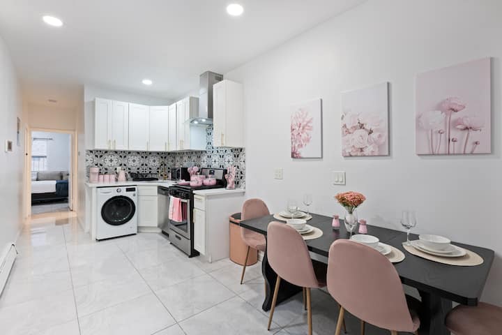 Chic 2br Apt For 6 People- 20 Min To Nyc - East Rutherford, NJ