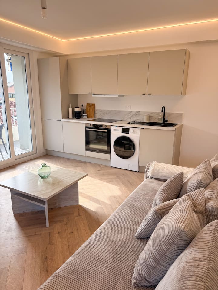 Appartement Port De Nice 4pers Emplacement Idéal - Nizza