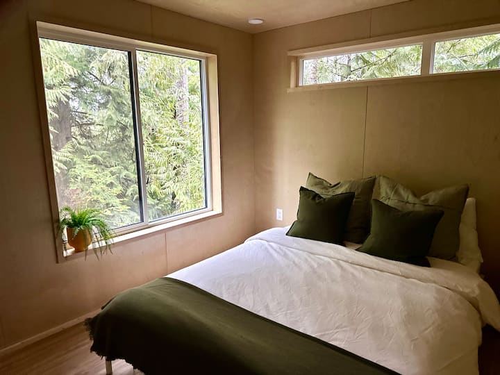 Riverside Retreat - Duncan