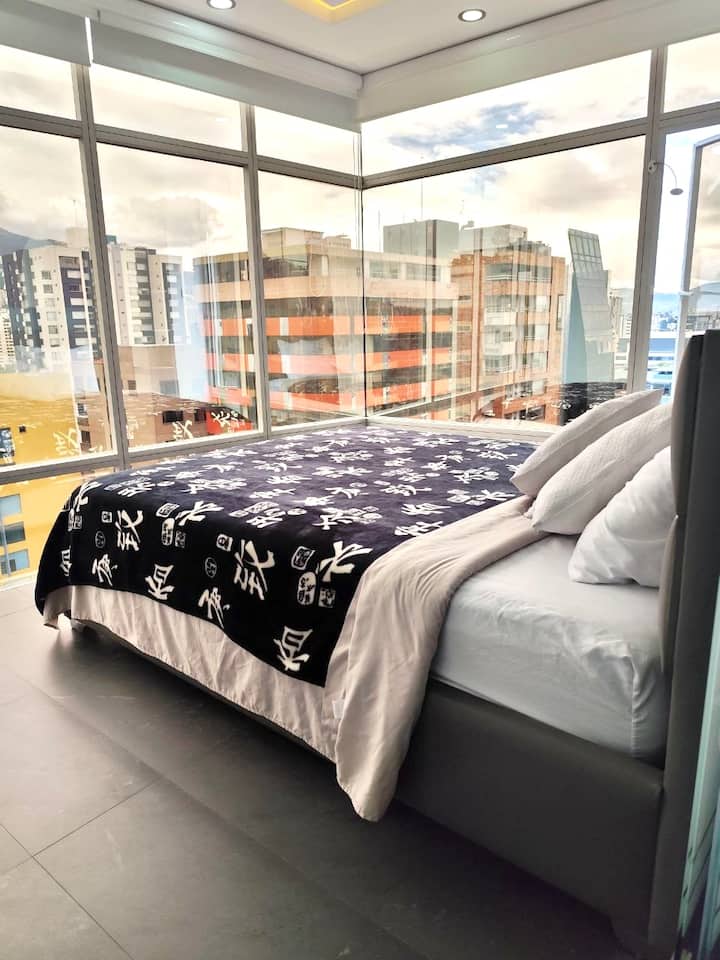 Penthouse Lujo, Piscina, Parque La Carolina - Quito