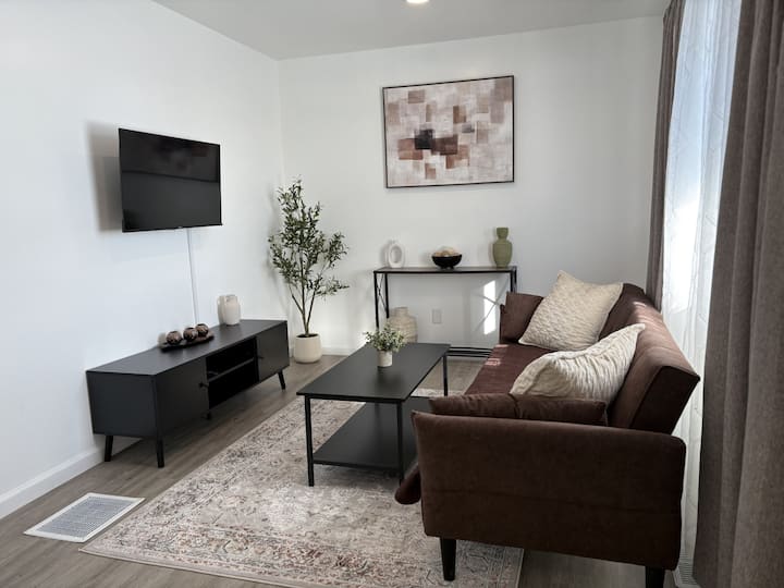 Delightful 1 Bedroom Apt In Sycamore - DeKalb, IL