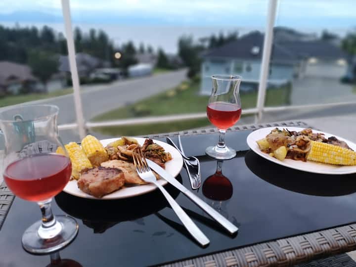 Amazing Ocean Mountain & Park View Retreat - Nanaimo