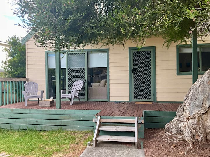Charming Puffer Fish Cottage - Mornington