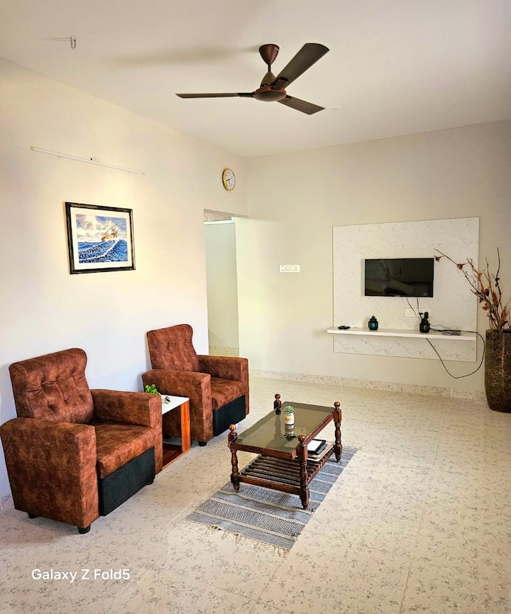 Urban Suites-entire 2 Bedroom Apt With Dining Area - Coimbatore