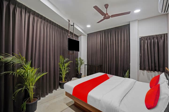 Hotel Sukoon Surat - Surat