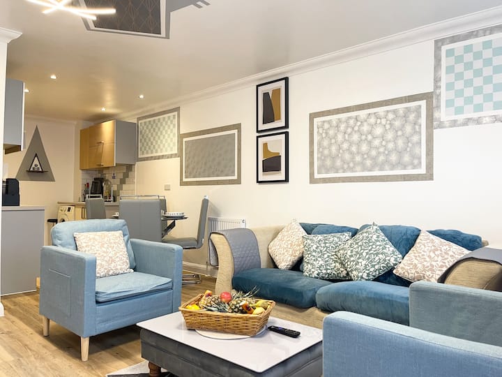 Rivington View Apartment - Romford