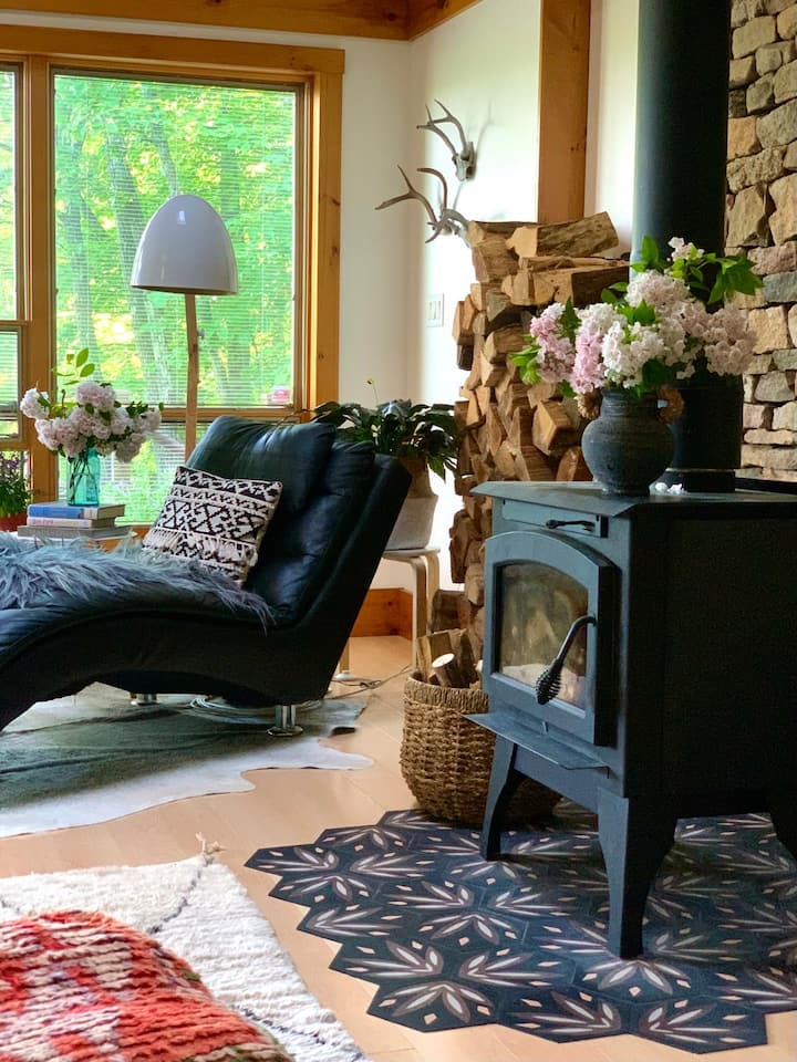 Unique Pocono Chalet Retreat With Scenic Views - Jim Thorpe, PA
