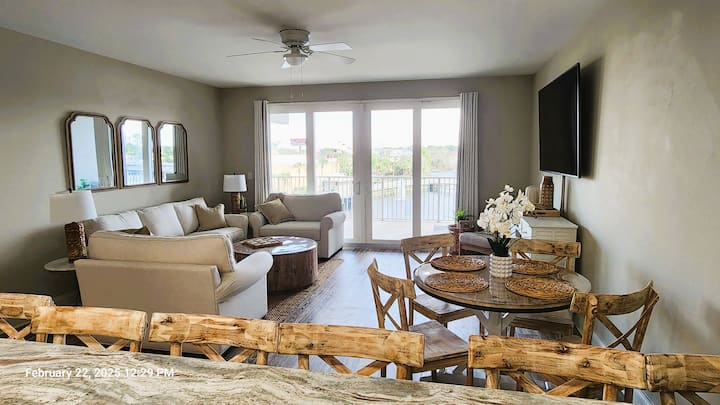 Laketown Wharf 3bd/3ba Lakeview - Panama City Beach, FL