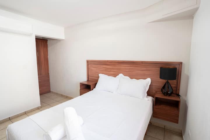 Sa |Céntrico Y Cómodo| Estacionamiento |Wifi| Cum - Hermosillo