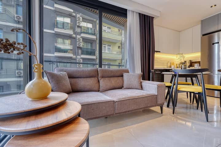 80 Mt Near To Cleopatra Beach, In Luxury Complex - Alanya