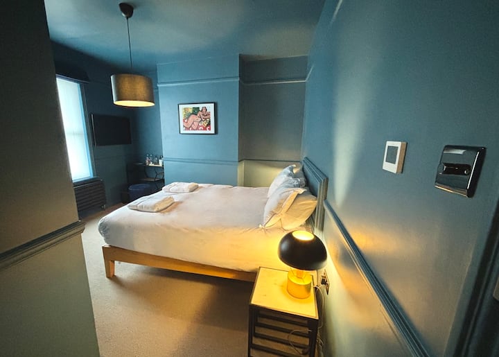 Rooms At The Quayside - Room 3 - Poole