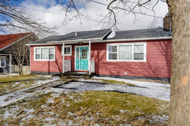City Charm: 3br Near Hospital & Mall In St. John's - カナダ セント・ジョンズ