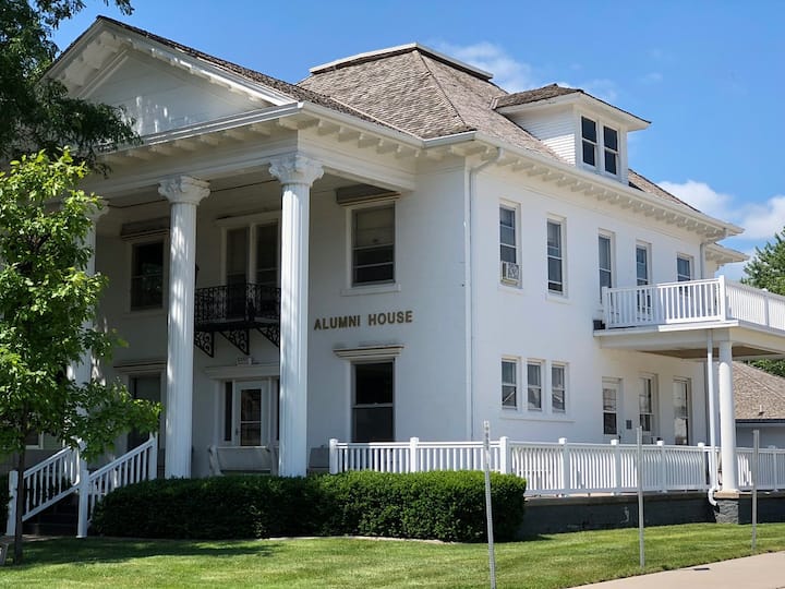 Legacy Alumni House - Kearney, NE