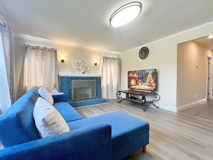 2981-cozy 3br Home W/ Yard & Parking Near Fwy 580 - Oakland, CA