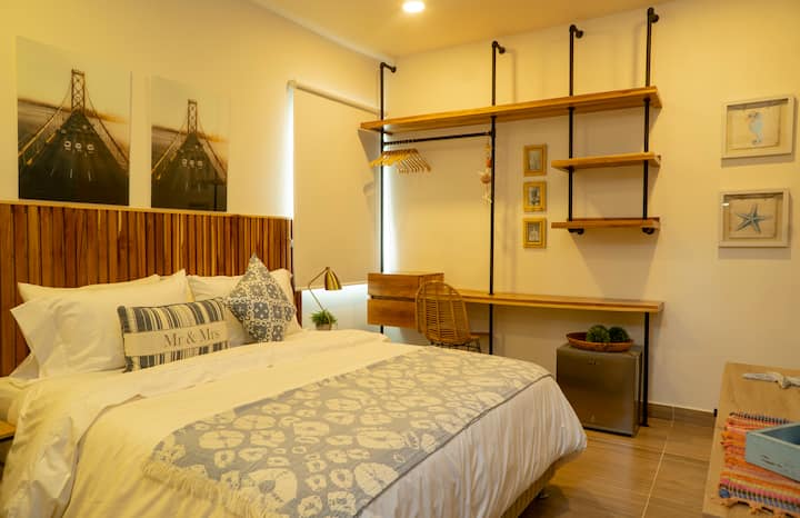 Caribeña Y Artística Habitación Al Frente Del Mar - Cartagena, Colombia