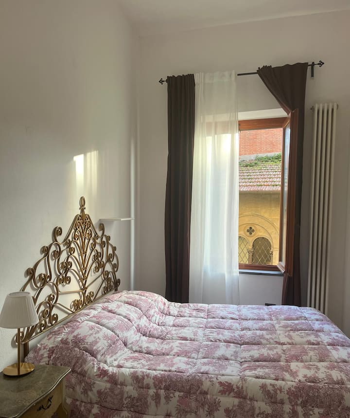 •Borgo Amelia• Medieval Charm Apartment - 피사