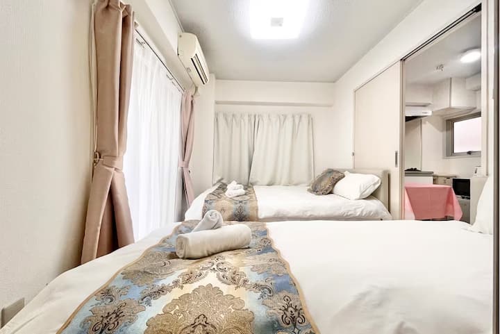 K101t -新宿中心地｜新宿歌舞伎町徒步圈｜舒适客房1.5米大床+1米小床｜距大久保 車站3分钟y - Shinjuku