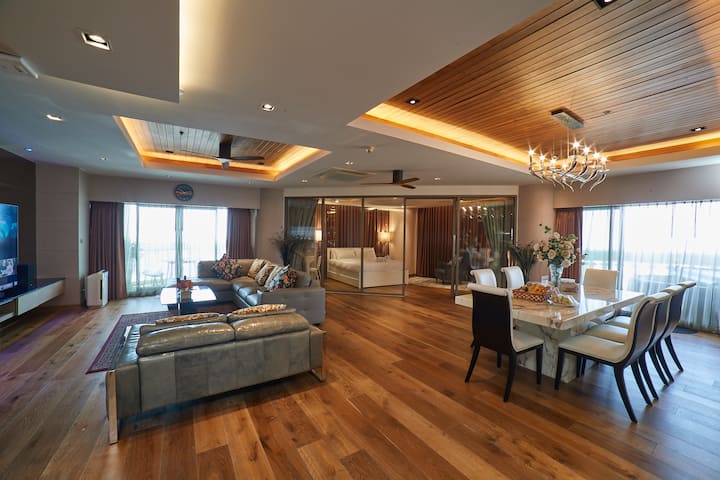 Suite 1 / Jacuzzi River Front 3br(49f) - Bangkok