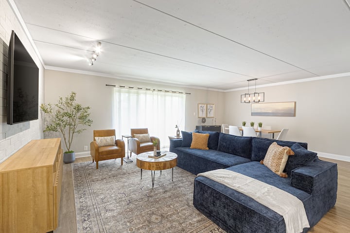 Modern Brick Hideaway - Knoxville, TN