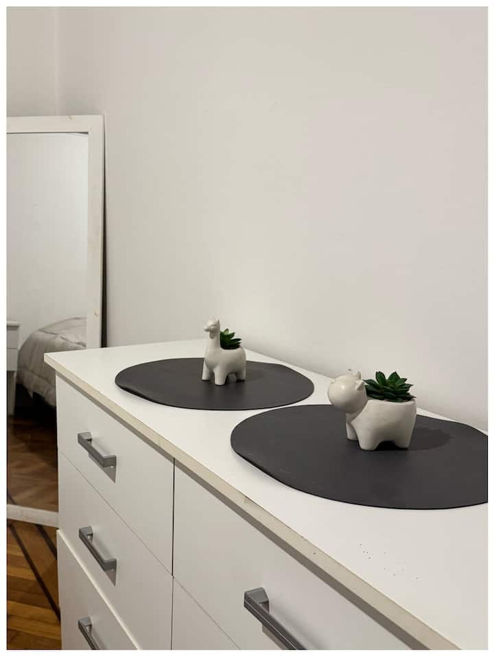 Clásico Y Cómodo En Retiro - Ubicación Ideal - Buenos Aires