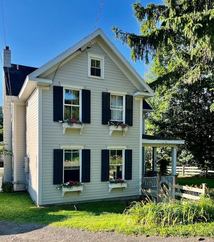 Quintessential Cooperstown Home - Otsego Lake, Cooperstown