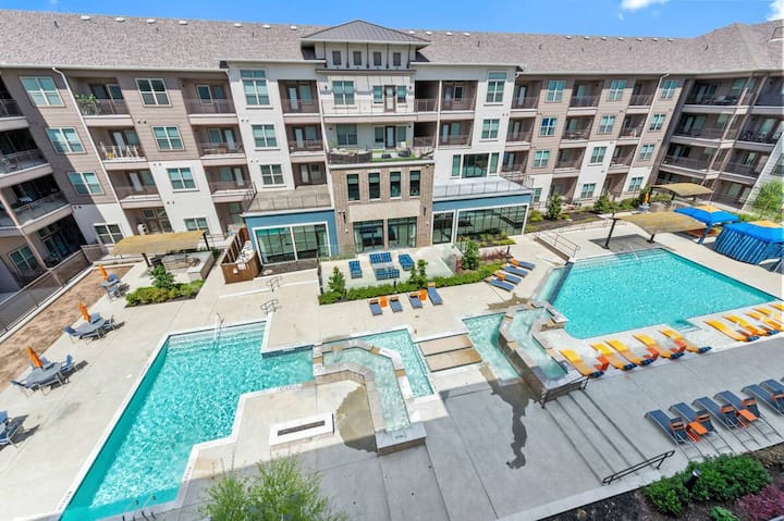 Modern 1br Escape With Balcony & Pool Access - Allen, TX