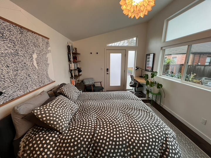 Modern North Ballard Cottage - Seattle, WA