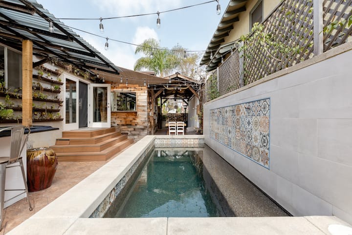 Amazing 2600 Sqft Home In The Heart Of The City - San Diego, CA