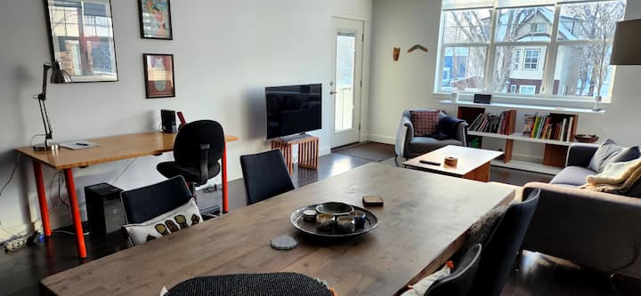 Beautiful Large Condo, Cathedral - Regina