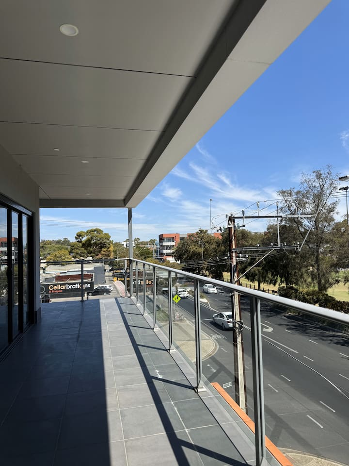 Private Penthouse Escape With Park Views, Prospect - Adelaide