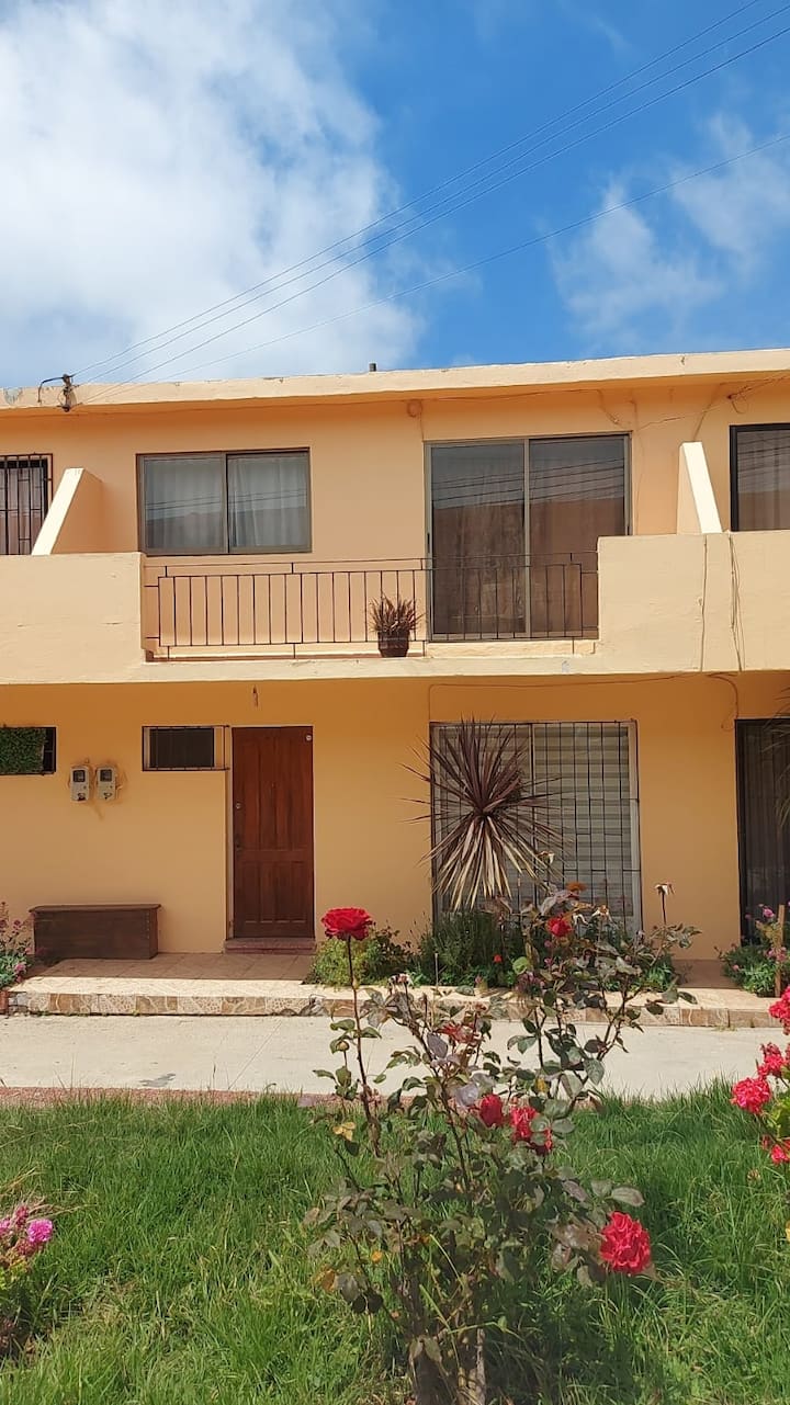 Casa De 2 Pisos En Condominio - Quintero