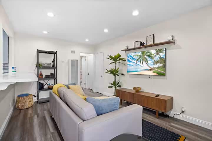 The Termino Treasure |Walk To The Beach|kitchen|ac - Long Beach, CA