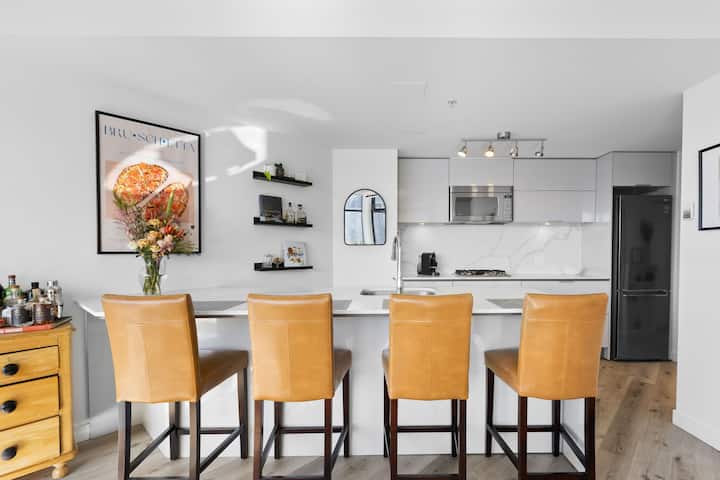 Downtown Luxury Apartment - Vancouver