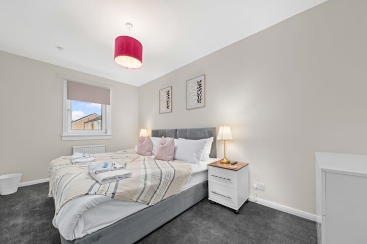 4bed Sleeps 8 | Livingston Stay - Livingston