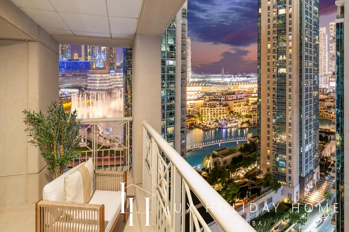 Lux | The Burj Khalifa Fountain View Suite 2 - Dubai