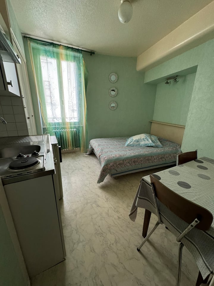 Studio N°8 - Commentry