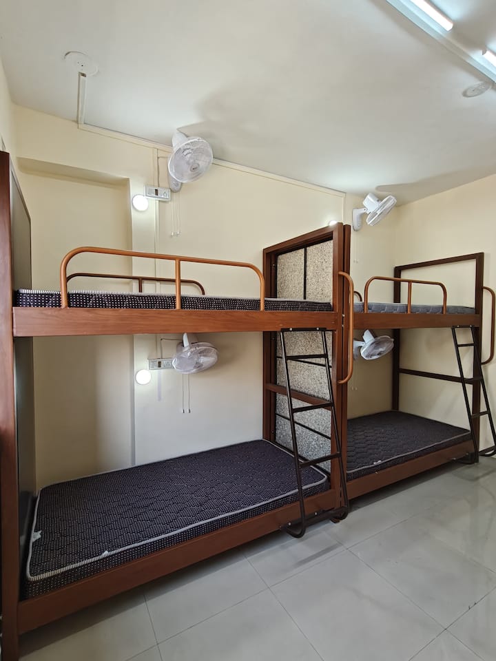 Thrifty Stays - Kolhapur