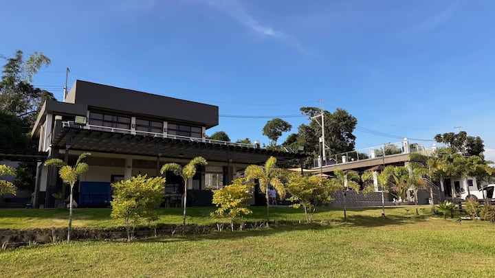 Villa Mari Private Farm & Resort - San Rafael