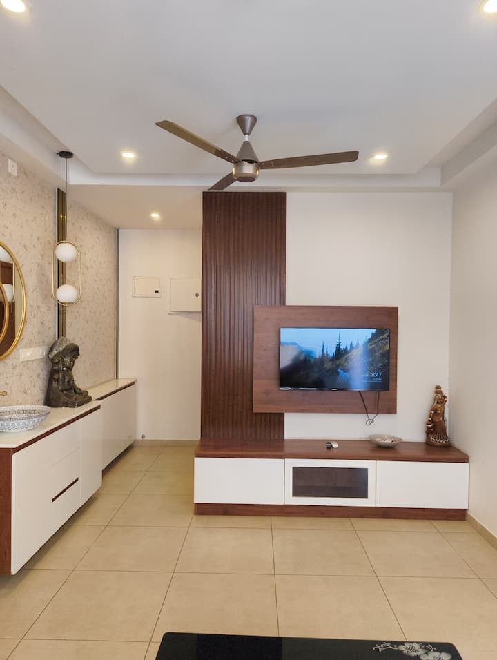 Luxe 1bhk Stay | Bhartiya City - Bengaluru