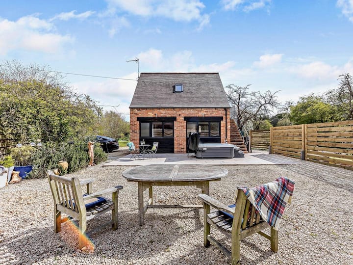 Stonehouse Loft - Oxfordshire