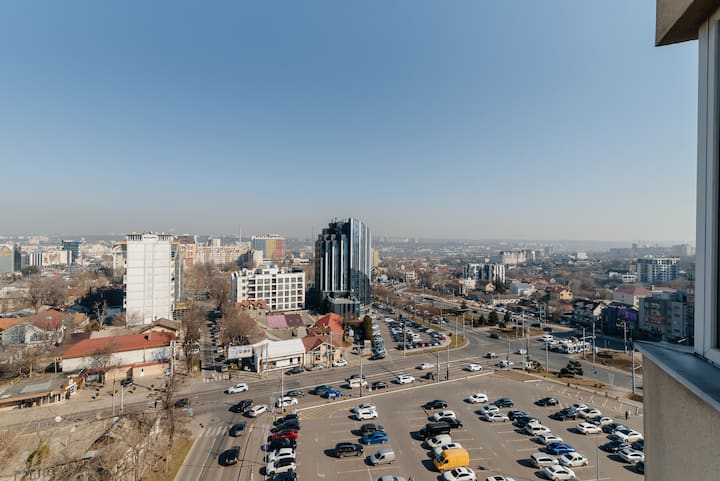 Centr Str. Lev Tolstoi & Luxrent - Chișinău