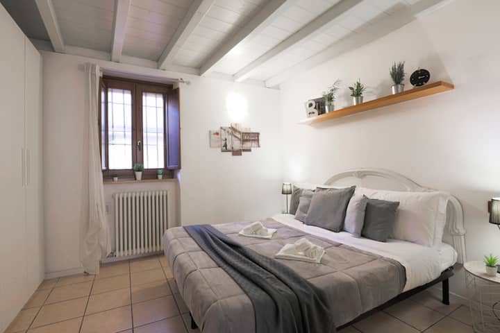 Verona à Pied: T2, Garage Privé, Hors Ztl - Verona