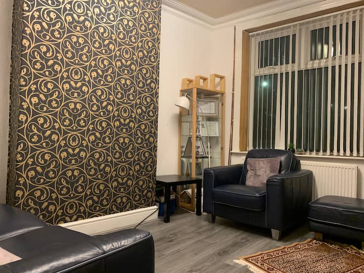 Modern 3 Bedroom Home - Burnley