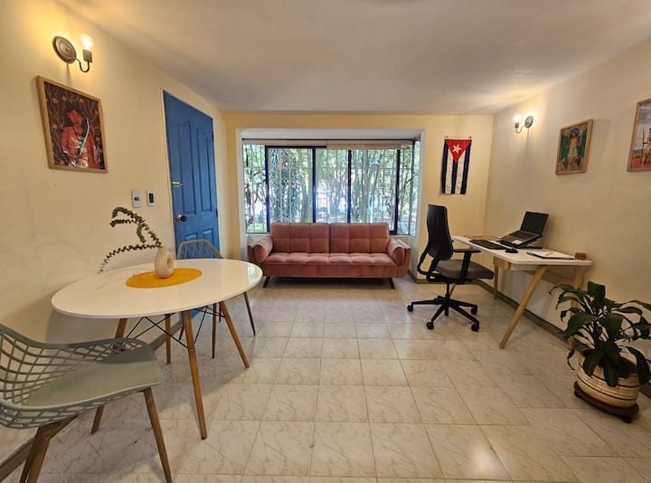 Cozy Apt+park View Workspace - Medellín